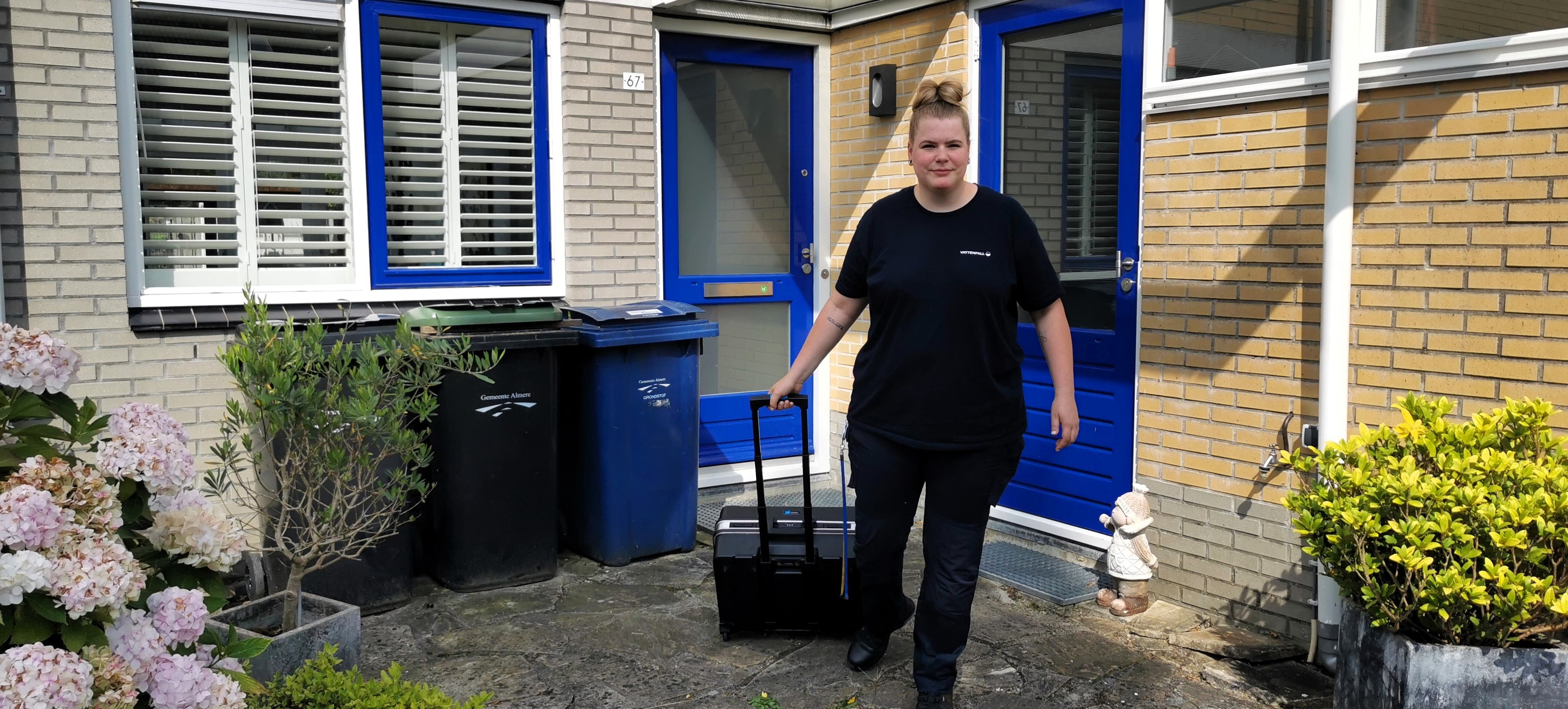 Over de schouder bij een servicemonteur Stadsverwarming | Vattenfall