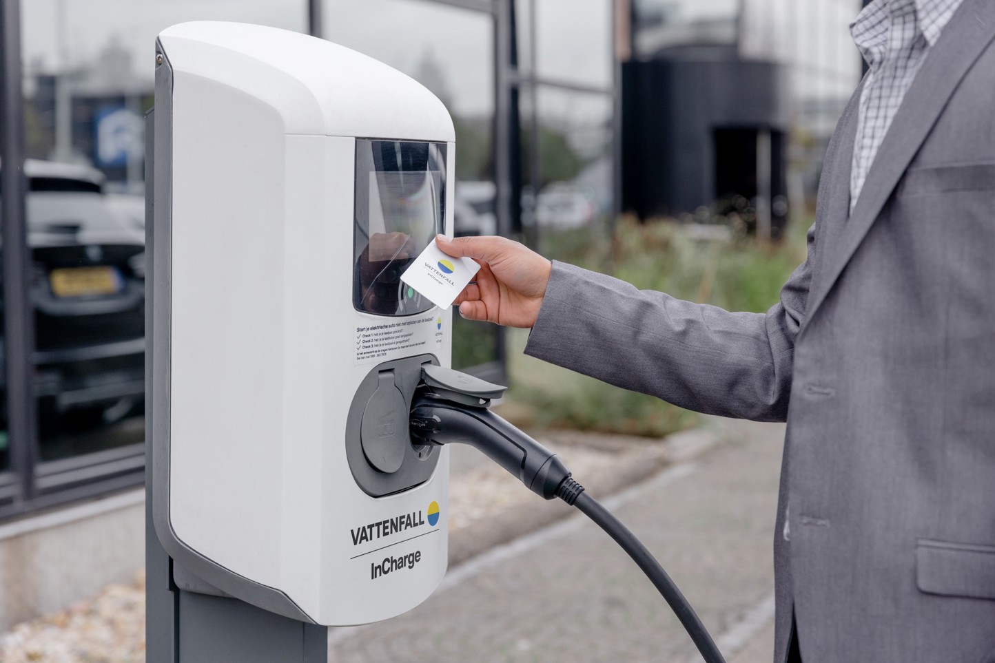Zakelijk elektrisch rijden voor ondernemers | Vattenfall MKB